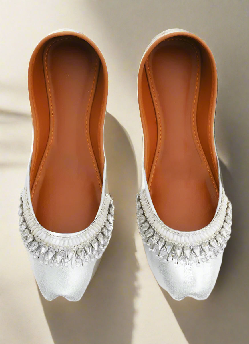 Buy Silver Embellished Jutti in UK - Style ID: LJU-3048-SI-03 - Diya Online